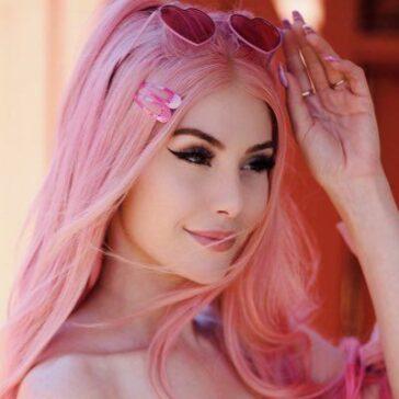 Leah Ashe (YouTuber) Wiki, Age, Boyfriend, Husband, Net Worth, Height ...