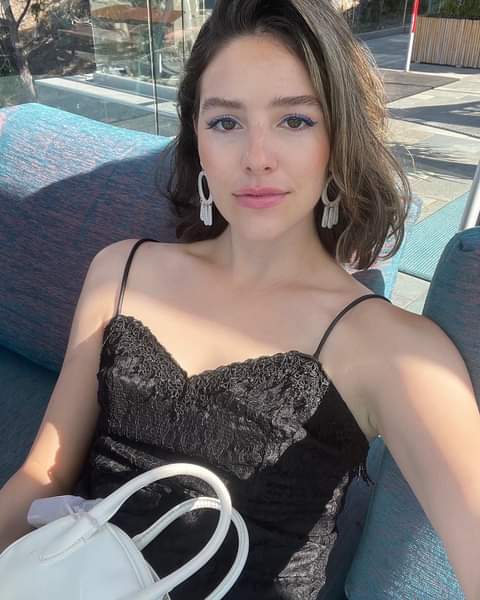 Evelyn Cormier (Singer) Wiki, Age, Boyfriend, Husband, Net Worth ...