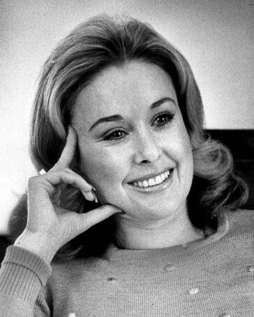 Maureen Dean (John Dean's Wife) Wiki, Age, Net Worth, Husband, Height ...