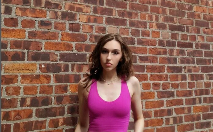 Willow Rose (Instagram Star) Wiki, Biography, Age, Height, Weight, Deal ...