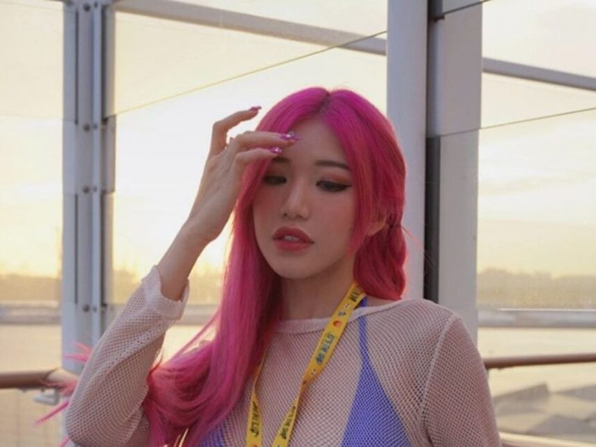 The Best Moments Of Siew Pui Yi And Karely Ruiz On Instagram